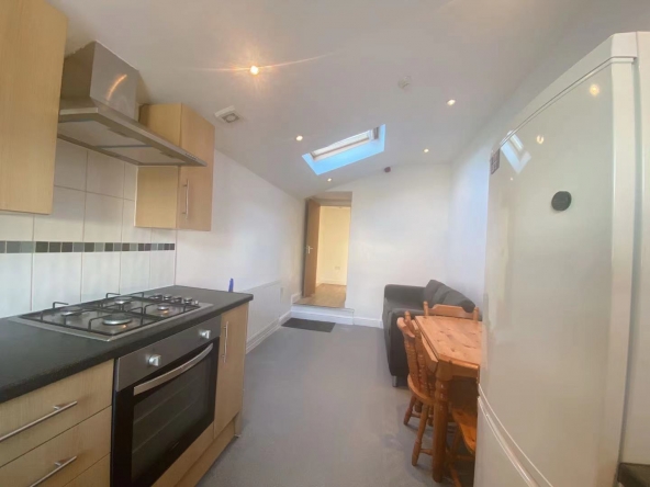 2 bedroom flat for rent in Salisbury road, Cardiff, CF24 4AE ...